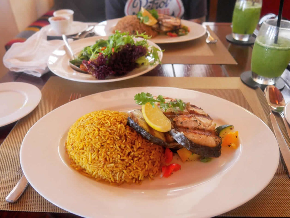 Ultimate Travel Guide: Muscat (Oman) - Culture tourist