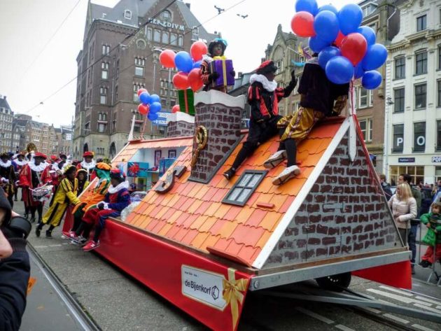 Sinterklaas celebration in Amsterdam - Culture tourist